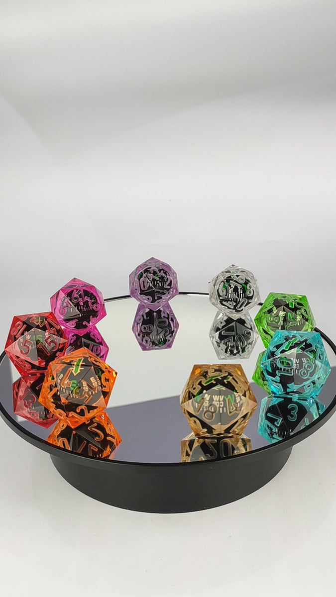 Compass Dice 32mm [Handmade - made to order] – OUMCRAFT